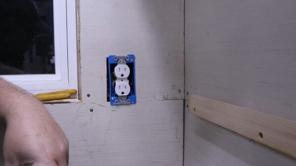 How to Install an Electrical Outlet – Samcraft